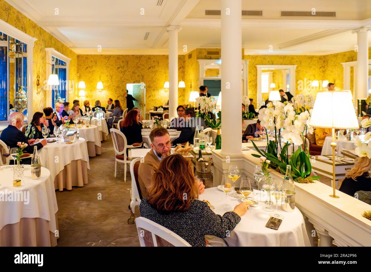 Lasserre restaurant paris hi-res stock photography and images - Alamy