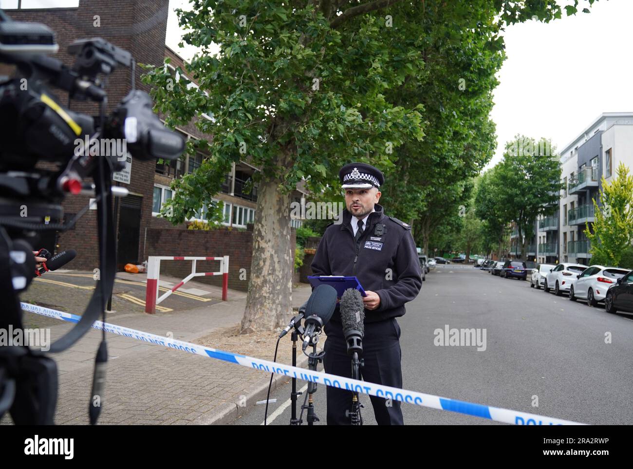 Superindendent Jack May-Robinson from the Metropolitan Police speaking ...