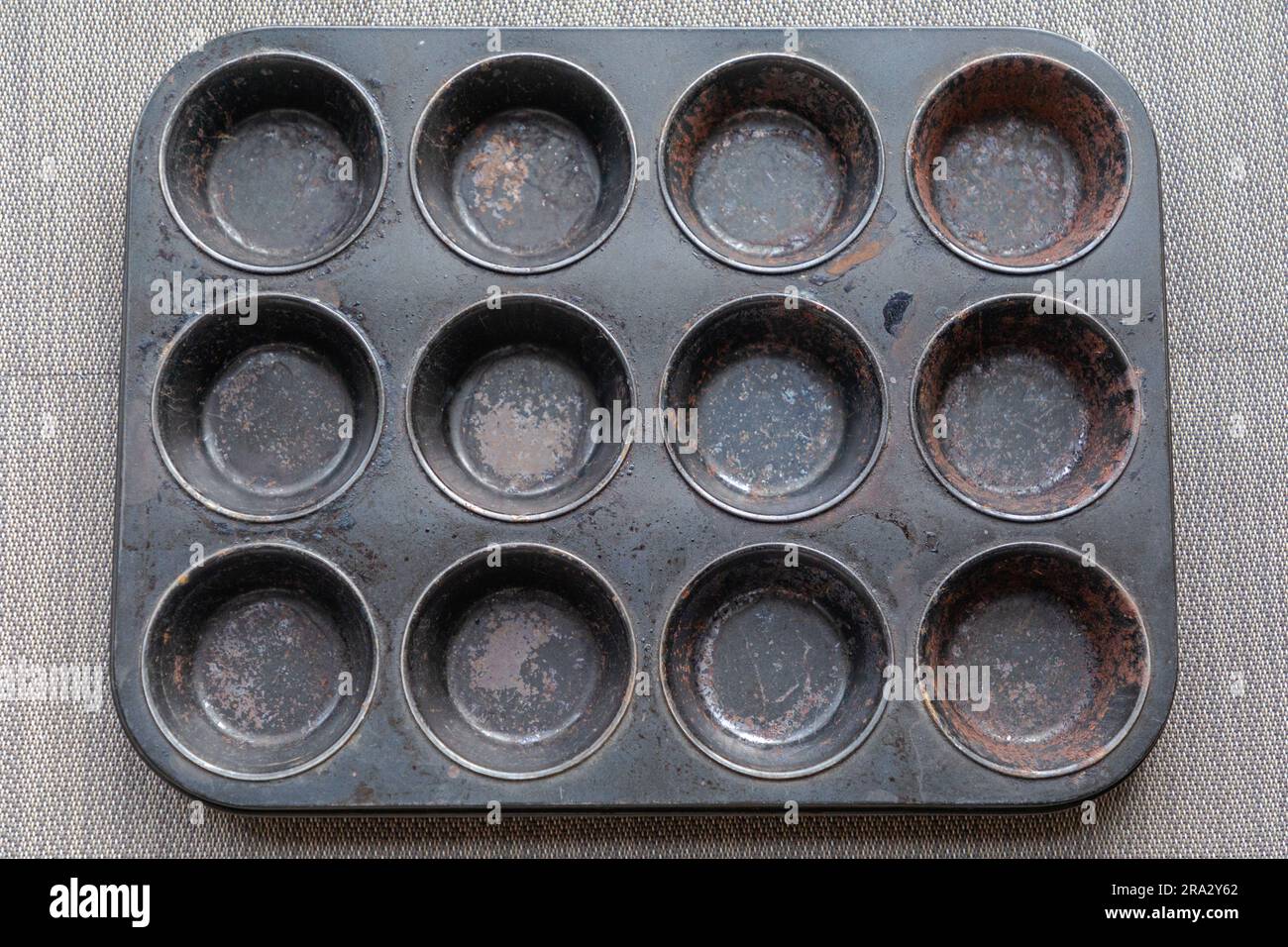 Nonstick tray hi-res stock photography and images - Alamy