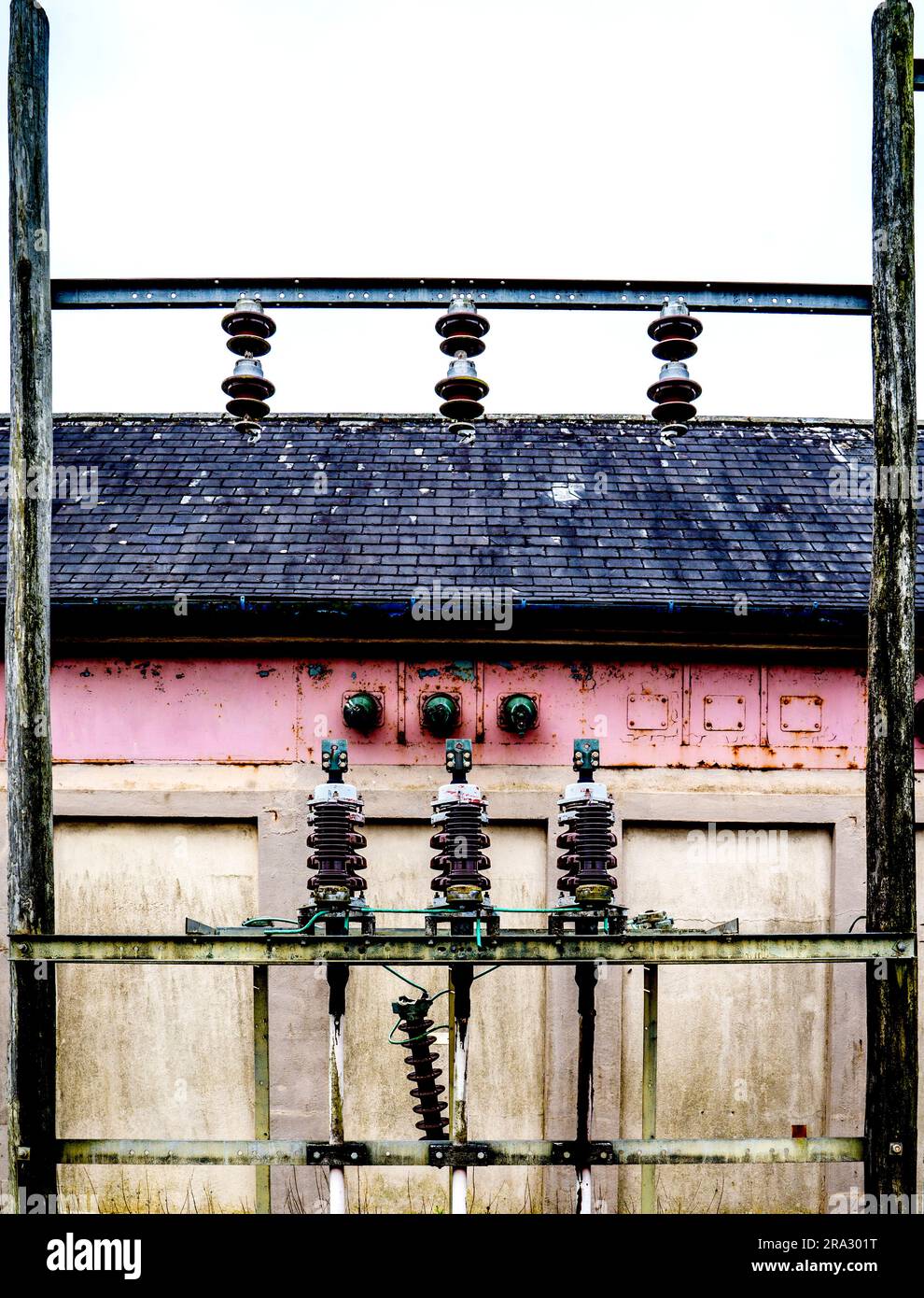 Insulator conductor electricity hi-res stock photography and images - Alamy