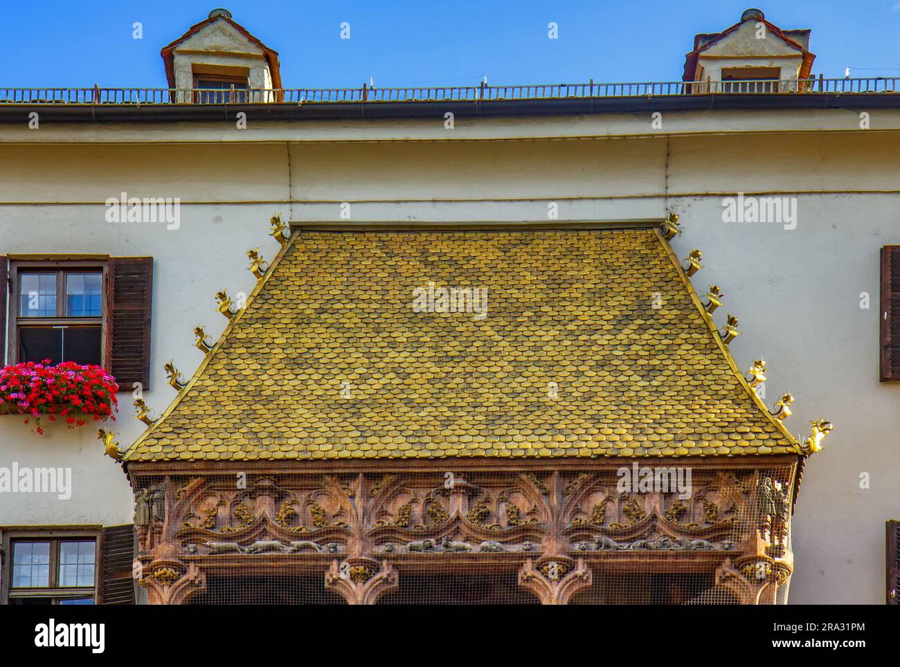 Golden roof building innsbruck hi-res stock photography and images - Alamy