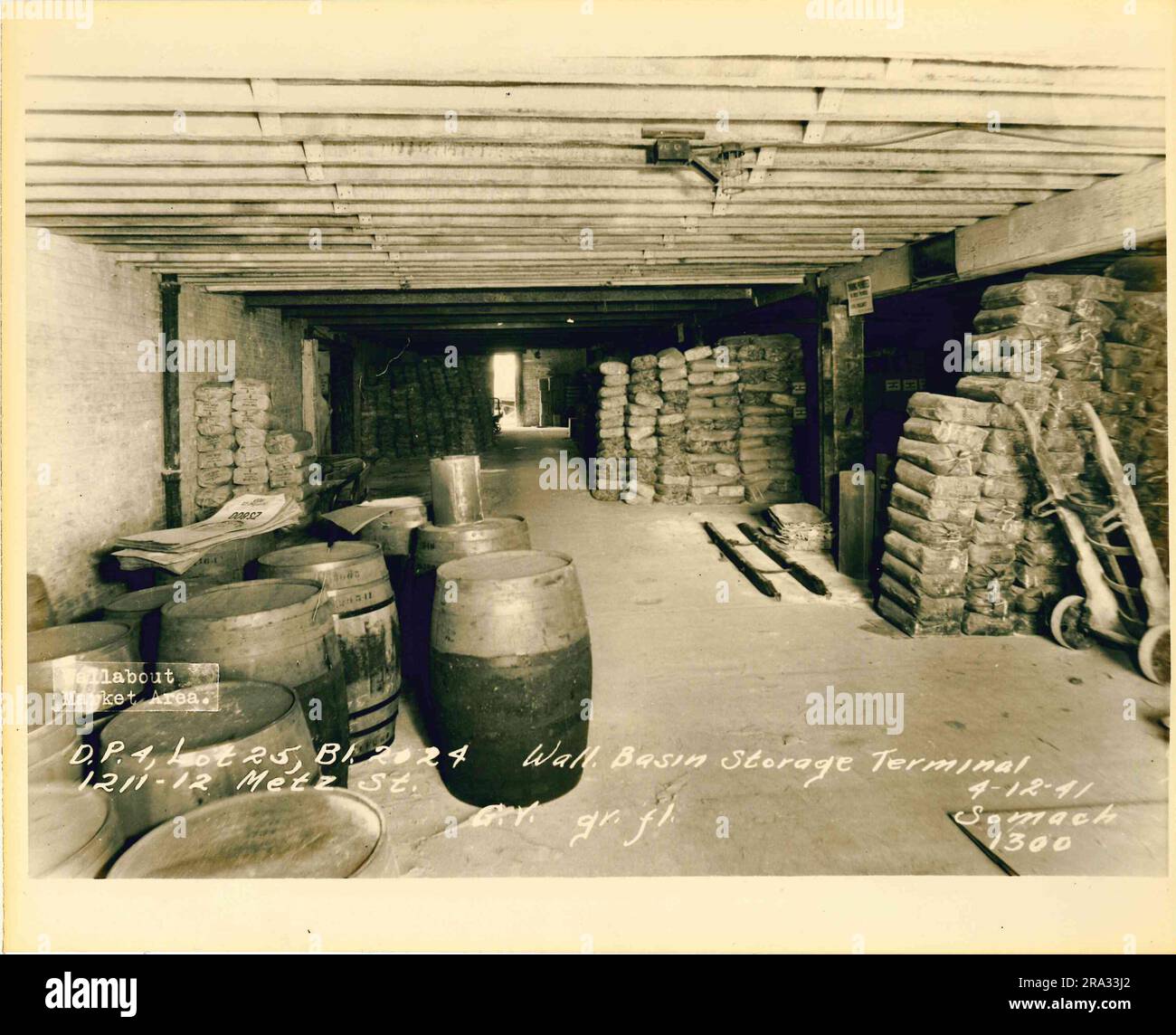 Photograph of interior Wallabout Market, D.P. 4, Lot 25, Building 2024 ...