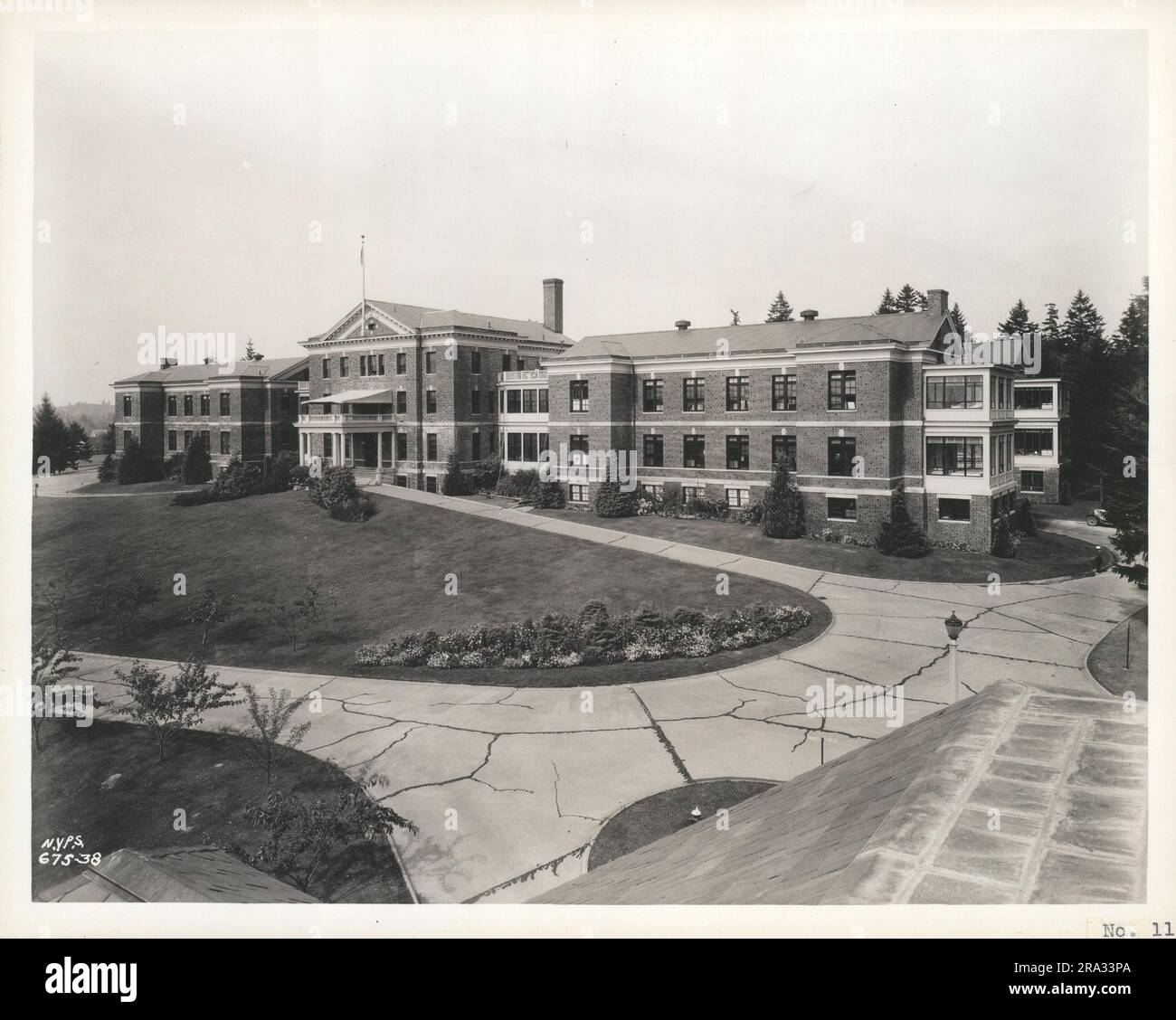 Naval Hospital at Puget Sound Navy Yard. 1938-01-01T00:00:00 Stock ...