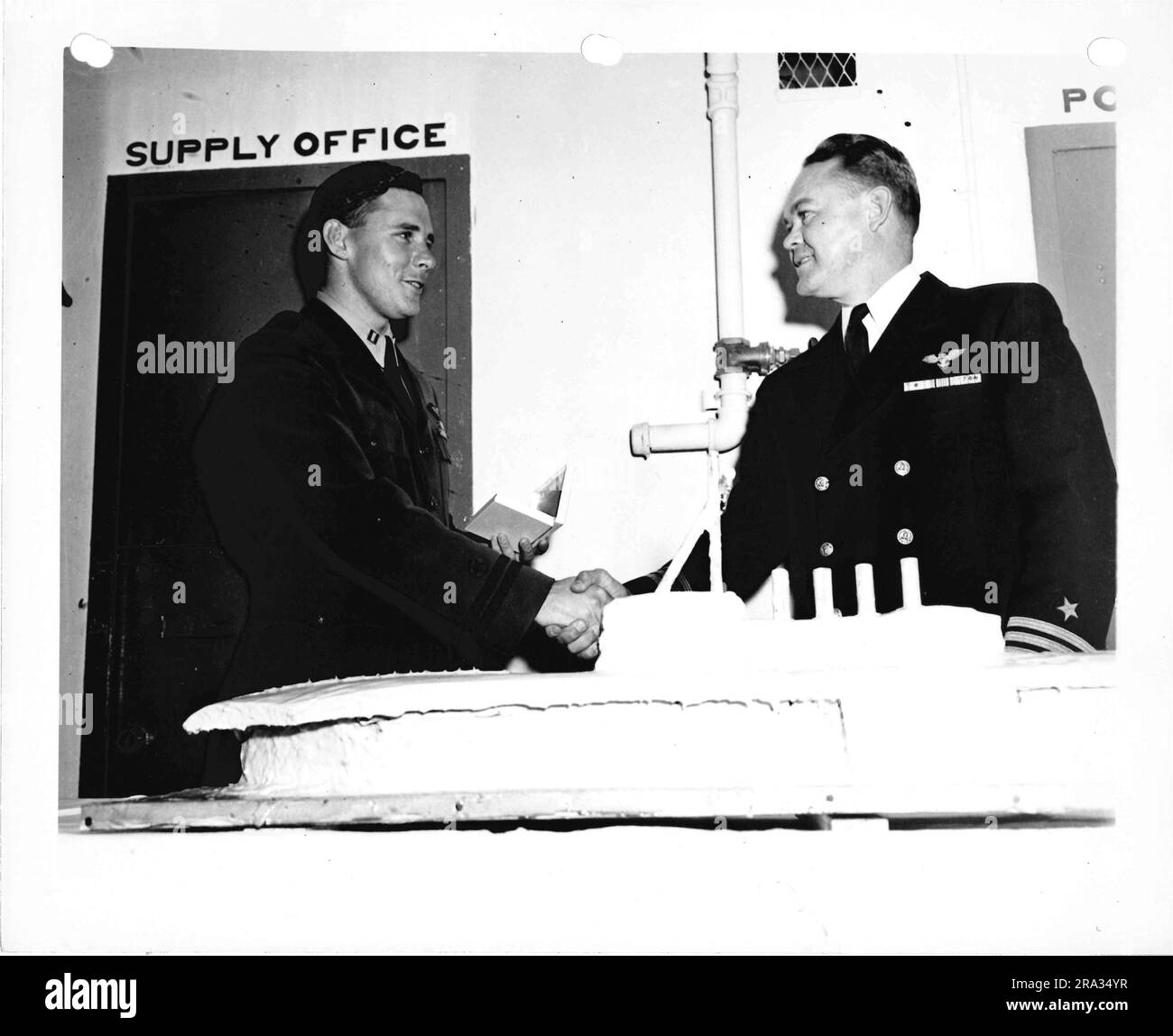 Photograph of Two Men Shaking Hands Stock Photo - Alamy