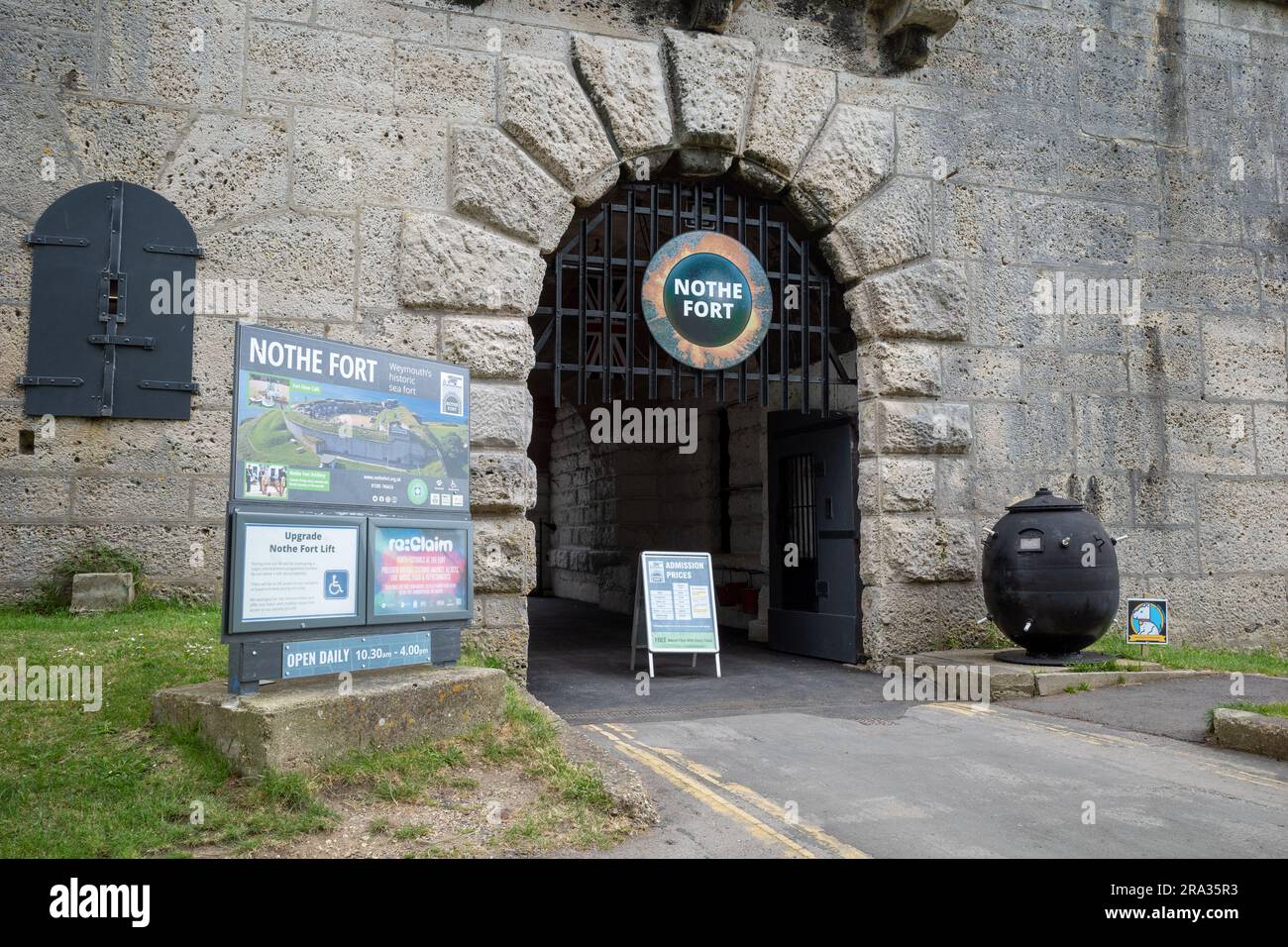 Entrance to nothe fort hi-res stock photography and images - Alamy
