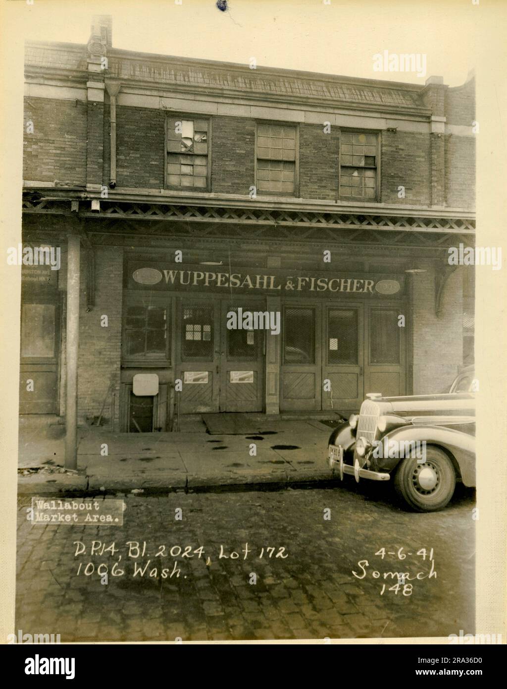 Photograph of exterior Wallabout Market, D. P. 14, Bl. 2024, Lot 172 ...