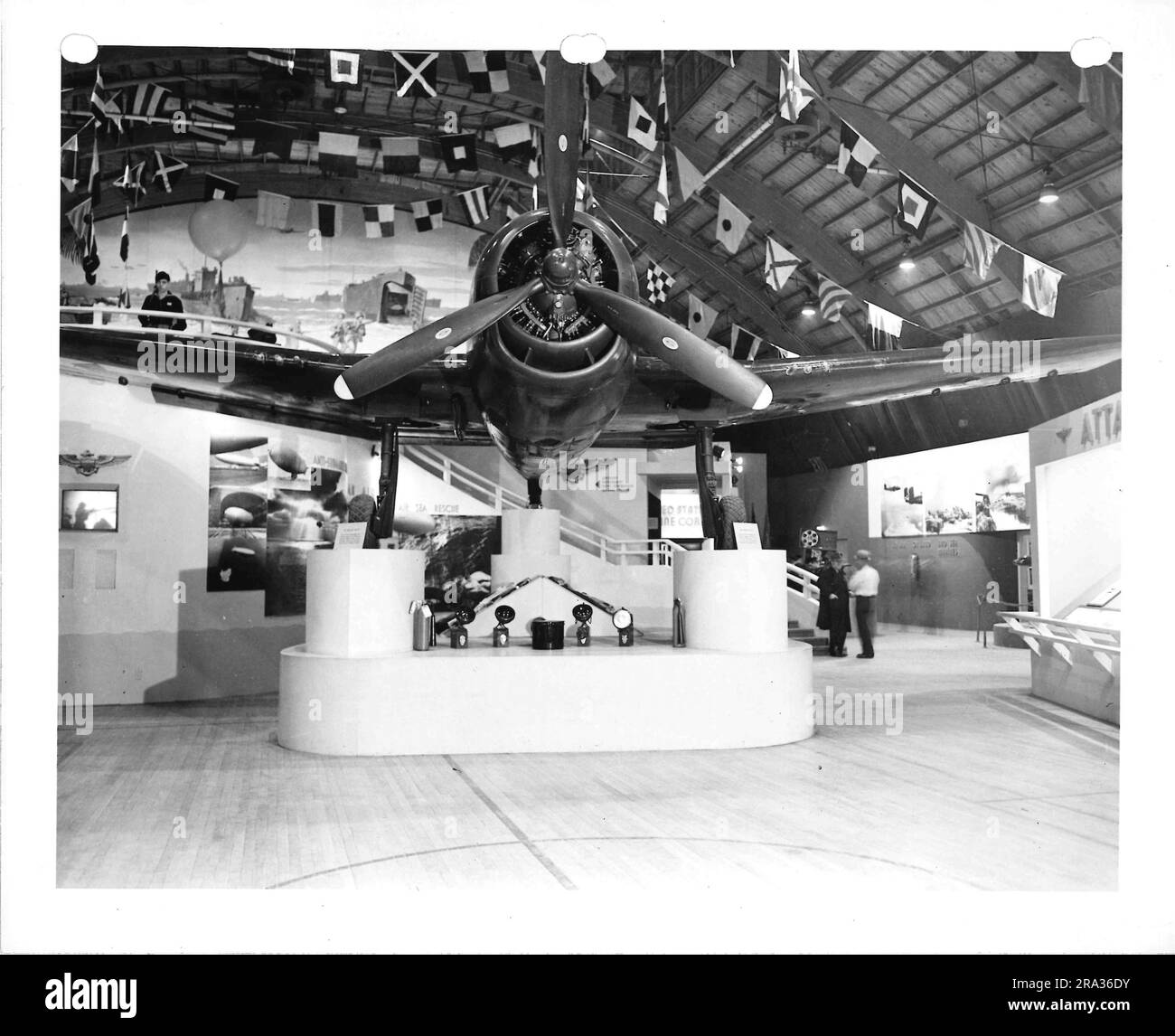 Airplane exhibit Black and White Stock Photos & Images - Alamy
