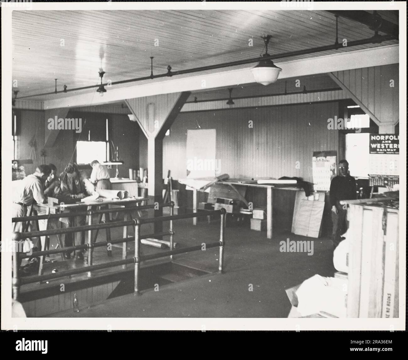 Workroom setup hi-res stock photography and images - Alamy