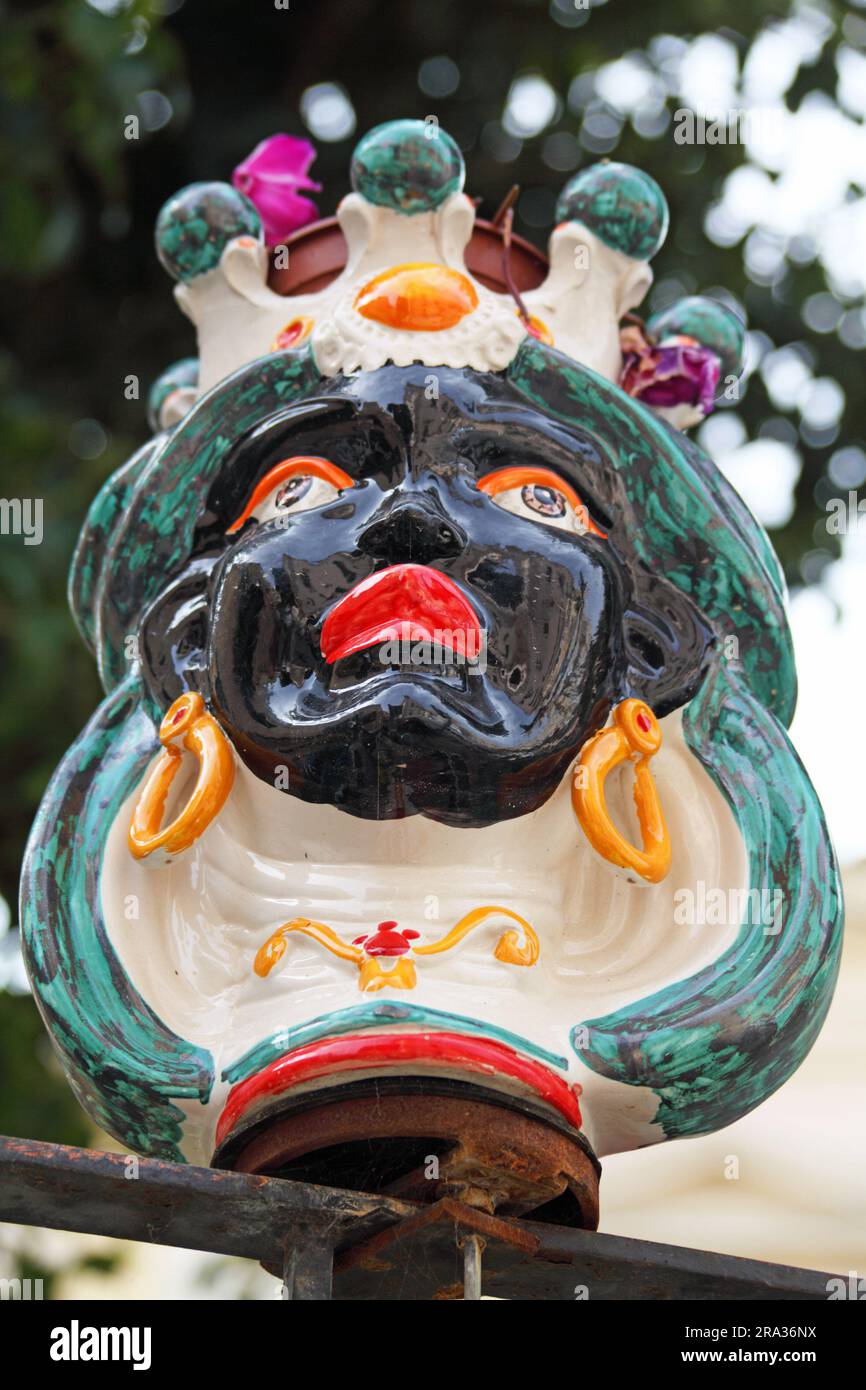 Moorish pottery hi-res stock photography and images - Alamy