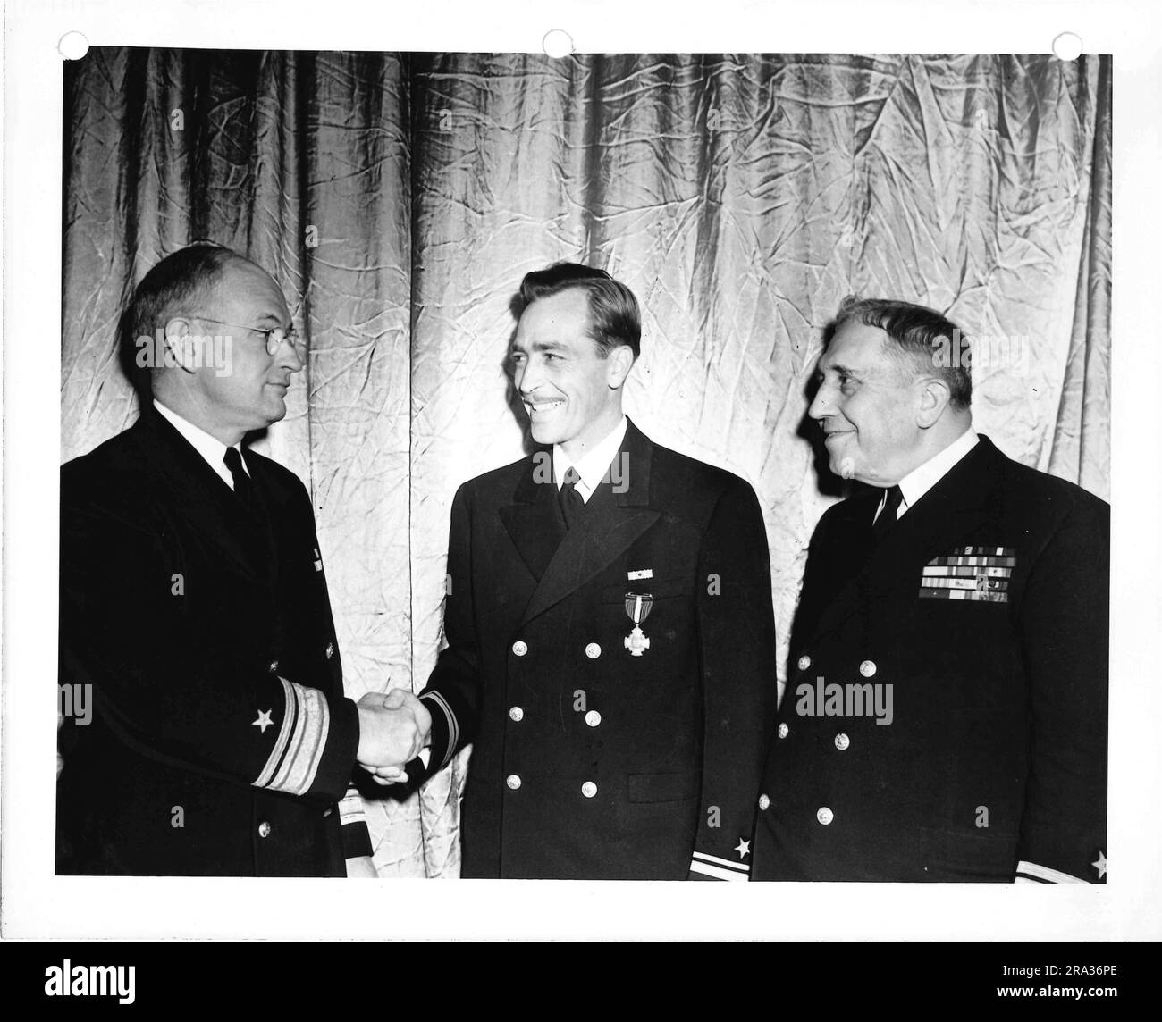 Three men in army Black and White Stock Photos & Images - Alamy