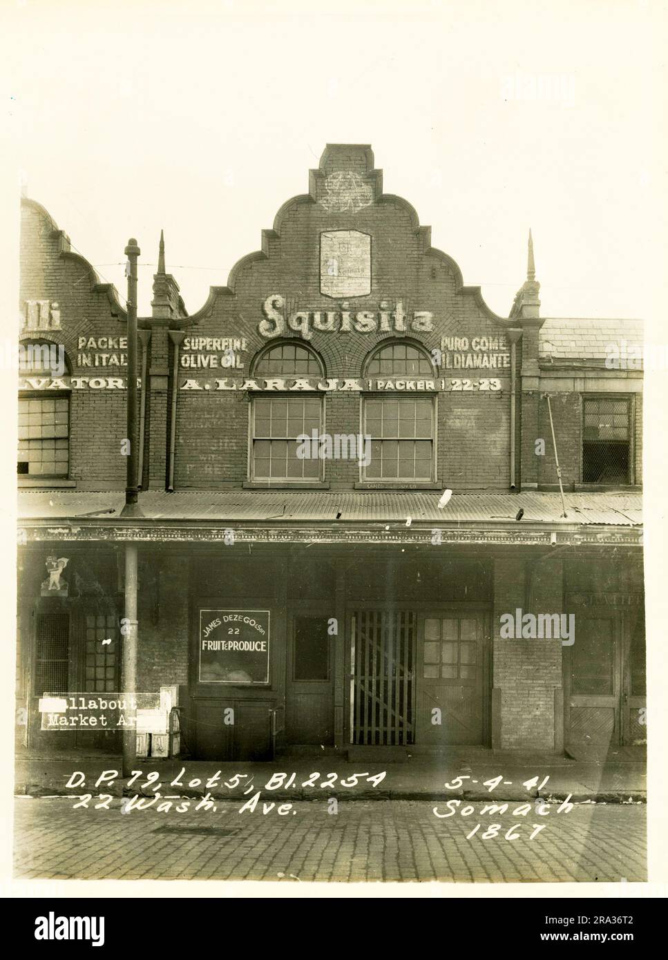 Photograph of exterior Wallabout Market, D.P. 79, Lot 5, Bl. 2254, 22 ...