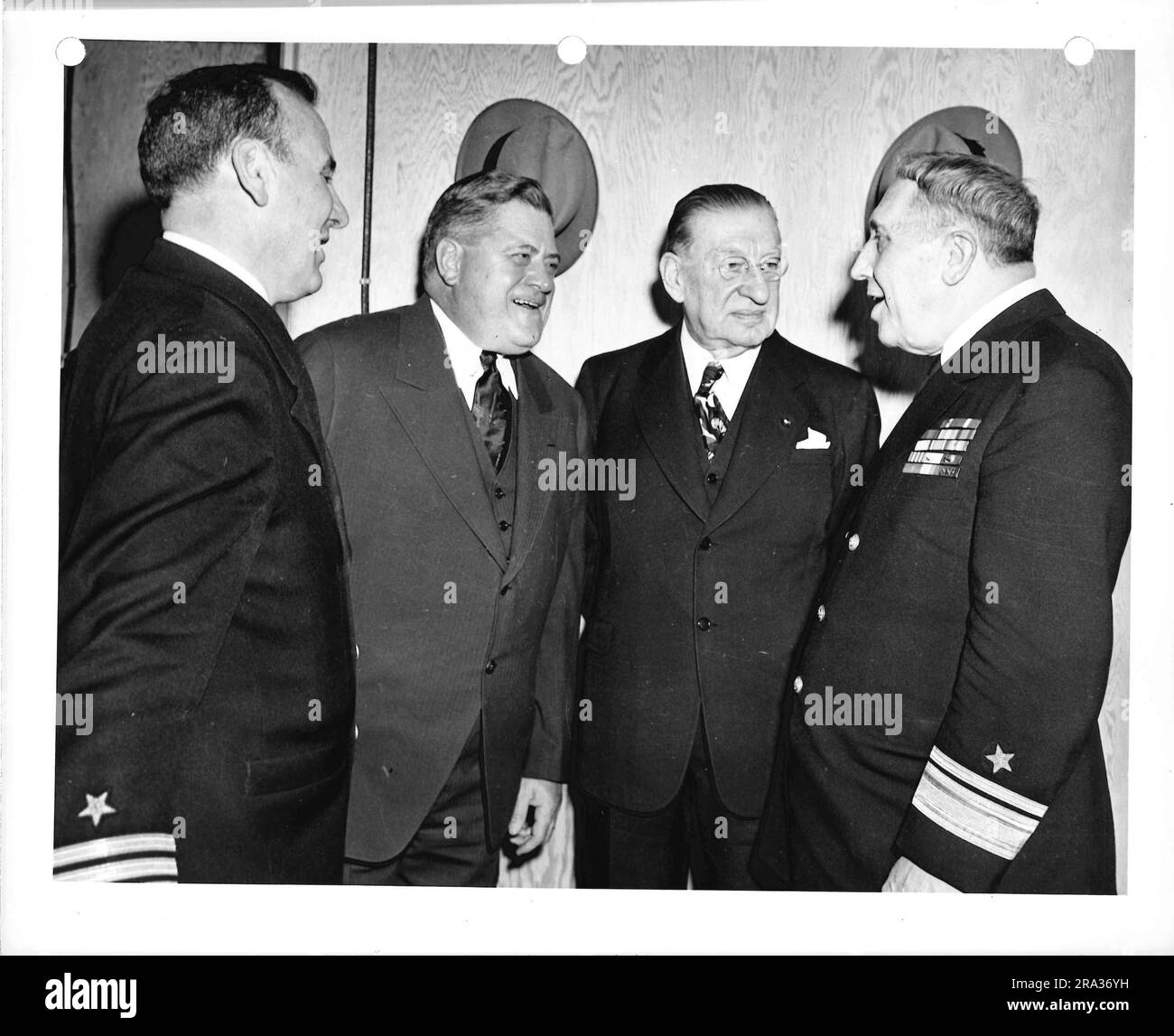 White men talking hi-res stock photography and images - Alamy