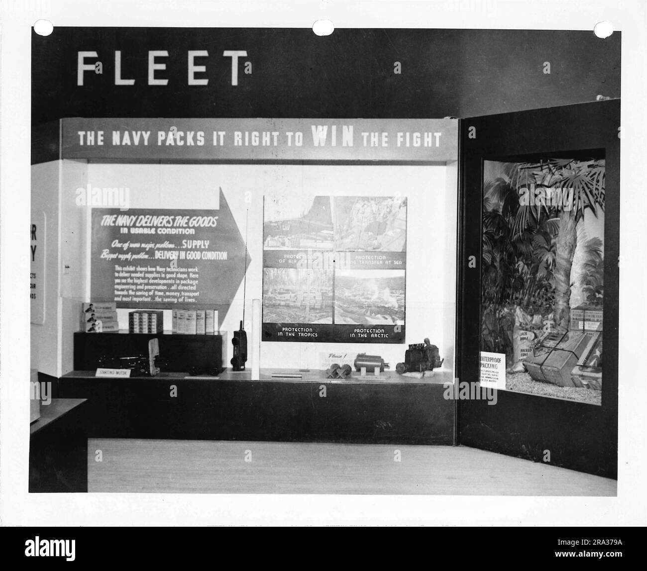 Showcase exhibit hi-res stock photography and images - Alamy