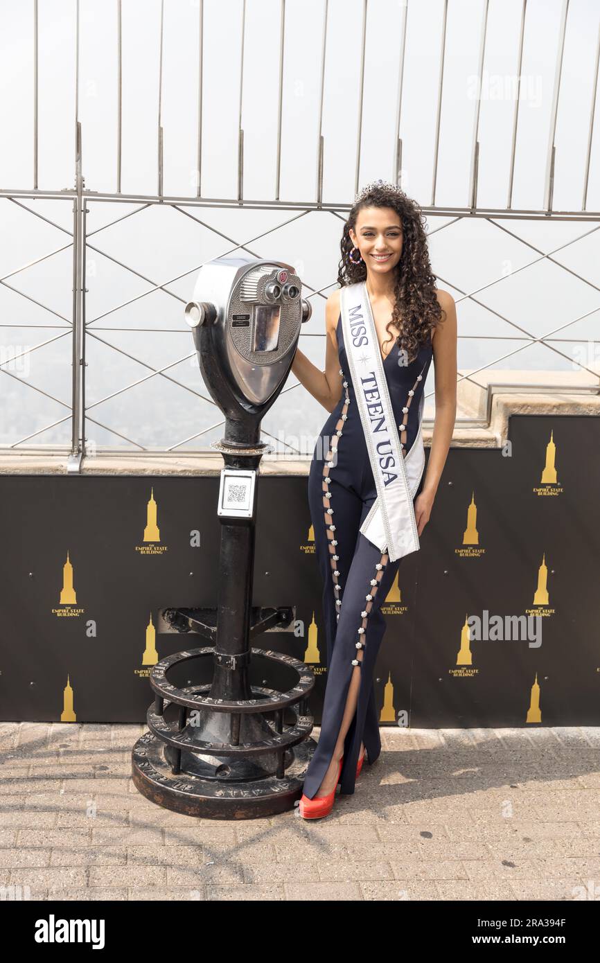 Miss USA Morgan Romano and Miss Teen USA Faron Medhi Light the Empire ...