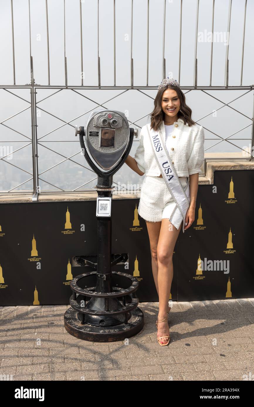 Miss USA Morgan Romano and Miss Teen USA Faron Medhi Light the Empire ...