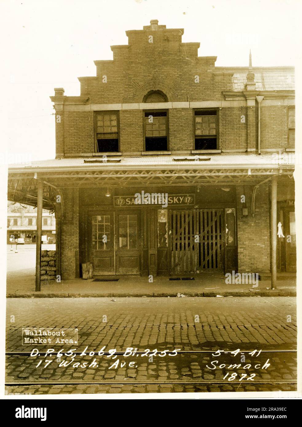 Photograph of exterior Wallabout Market, D.P. 65, Lot 9, Bl. 2255, 17 ...