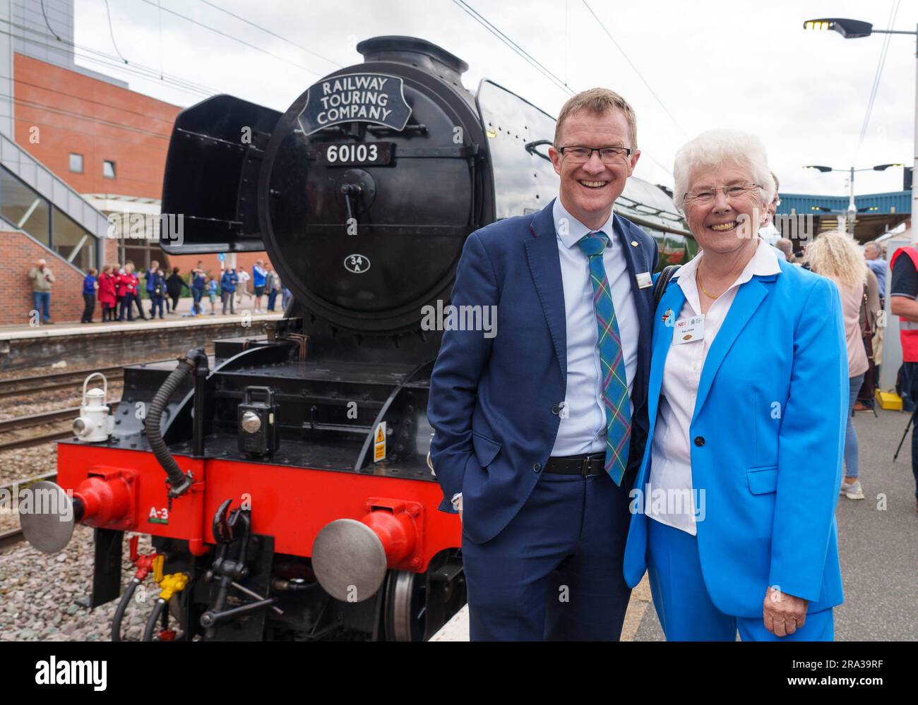 EDITORIAL USE ONLY Managing Director of LNER David Horne, and Mayor of ...