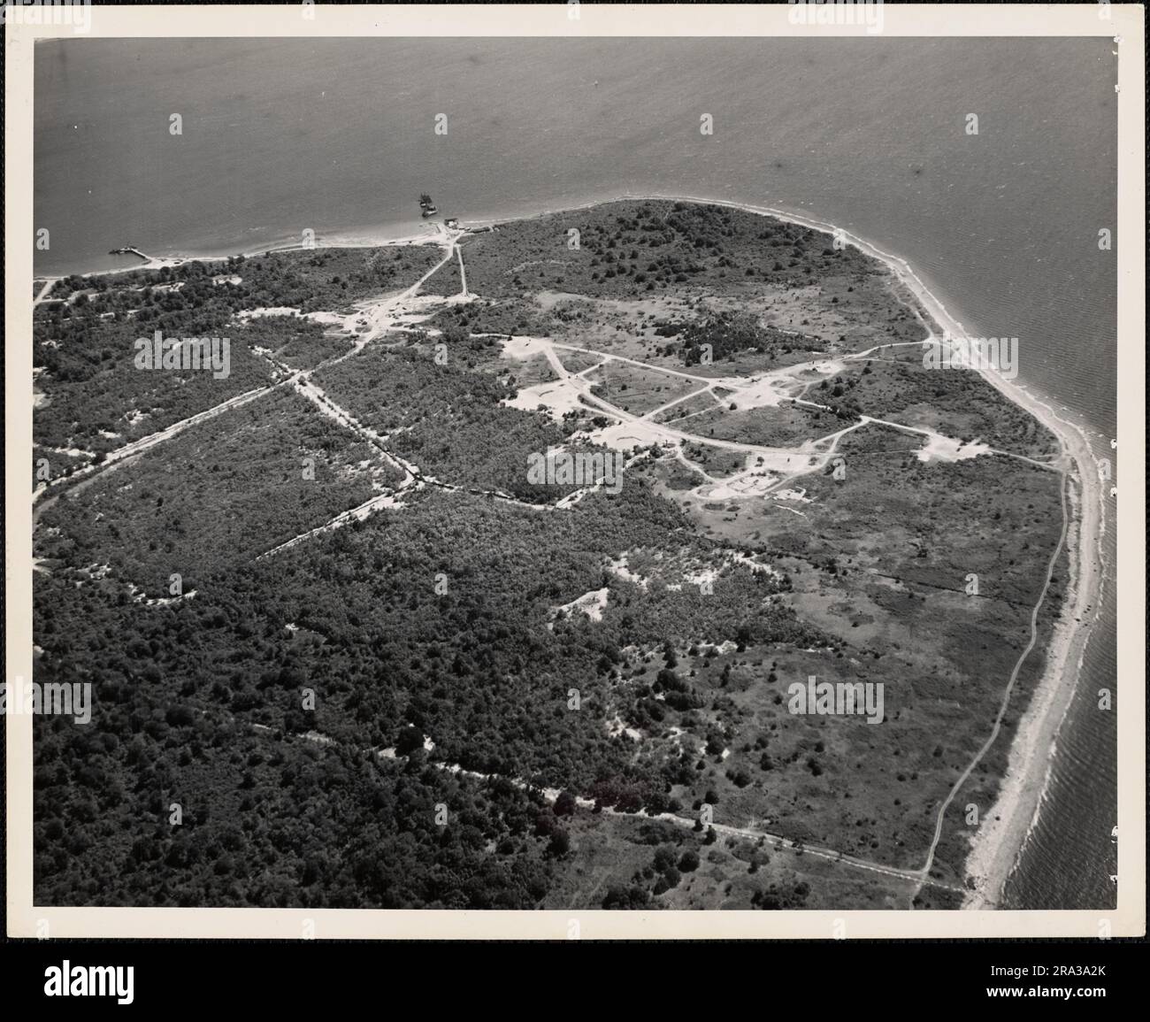 U.S. Navy Magazines, Prudence Island, Rhode Island. Administrative ...