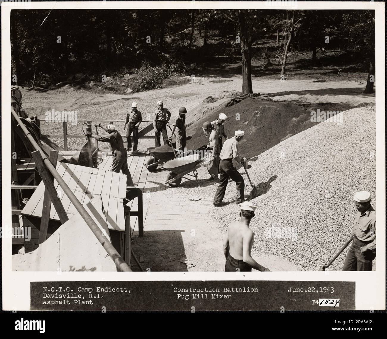Construction Battalion Pug Mill Mixer, Camp Endicott, Naval ...