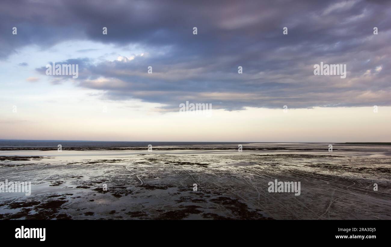 Empty beach sunset spring hi-res stock photography and images - Alamy