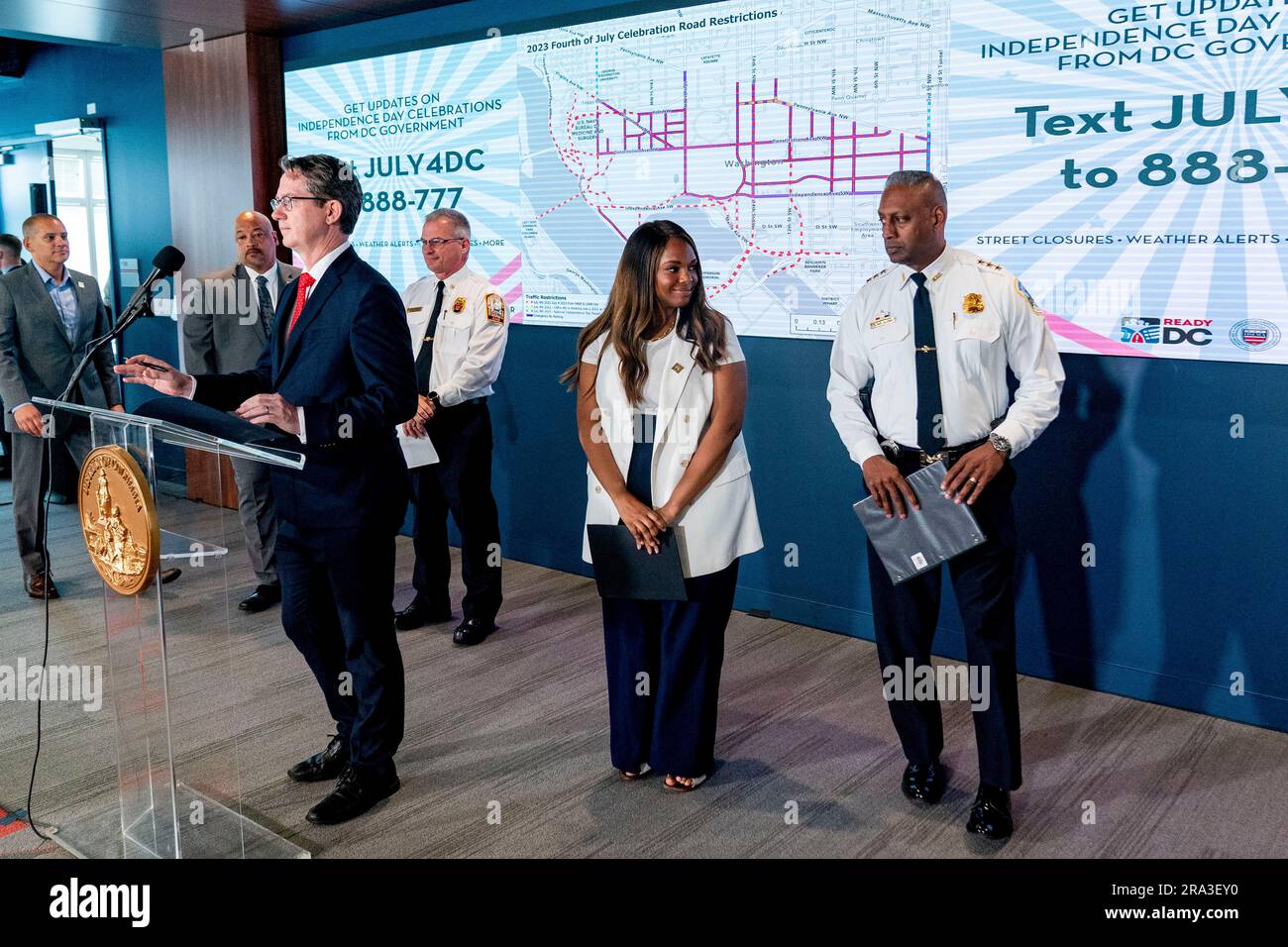 City Administrator Kevin Donahue, left, arrives with Deputy Mayor for ...