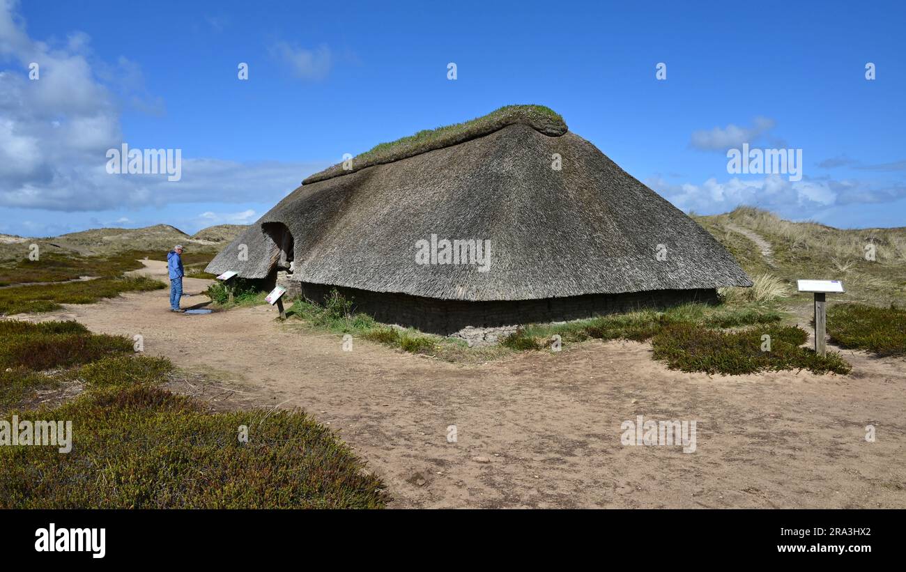 Prehistoric house hi-res stock photography and images - Alamy