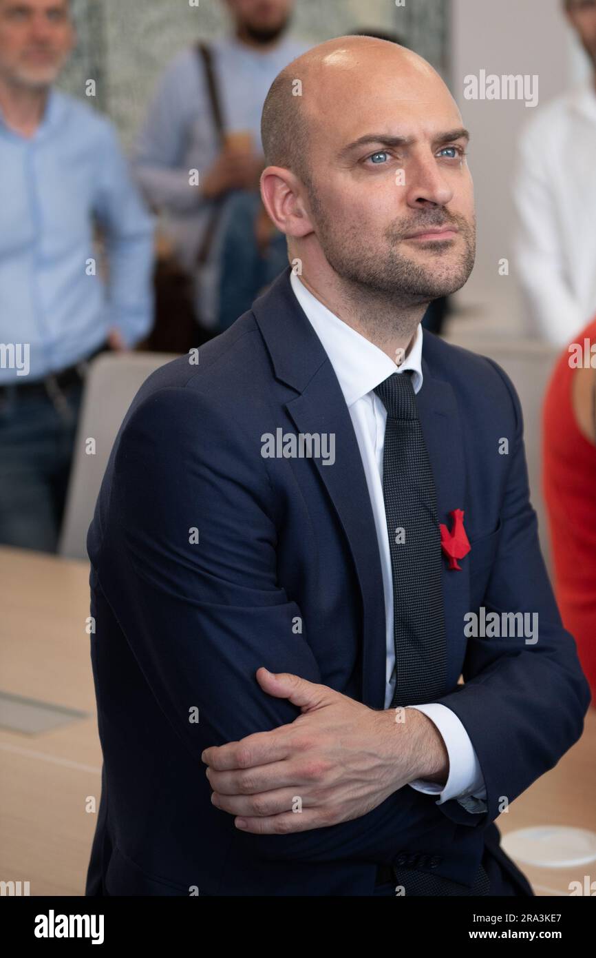 Zebox incubator hi-res stock photography and images - Alamy