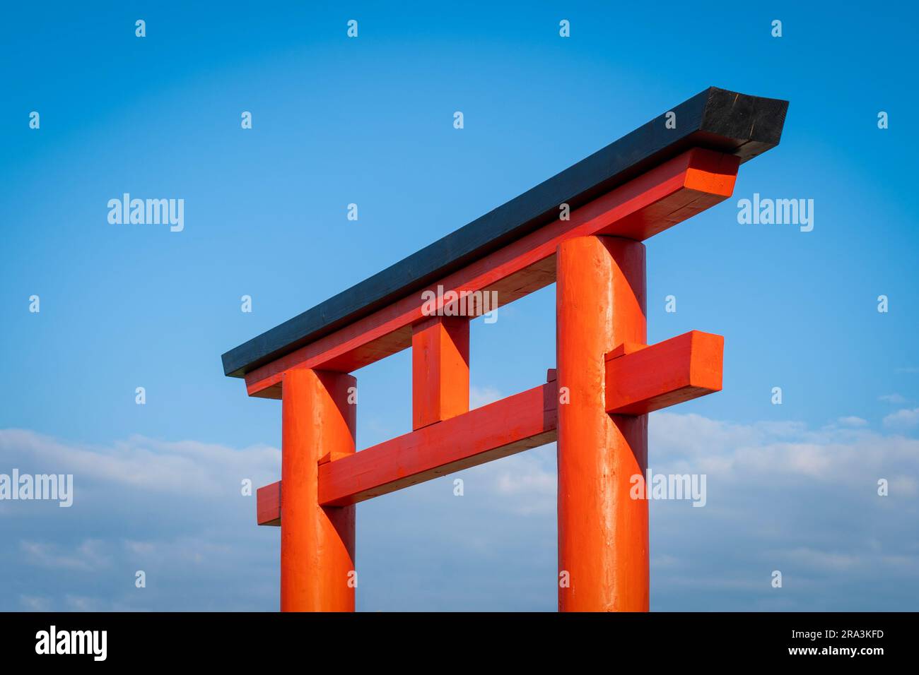 Traditional japanese gate hi-res stock photography and images - Alamy