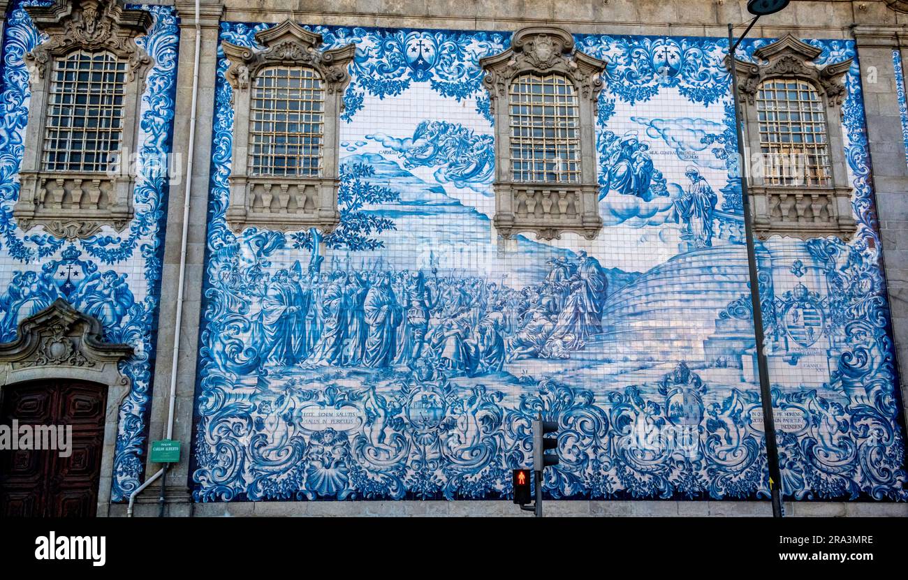 Azulejos, Igreja do Carmo, Carmo Church, Porto, Portugal Stock Photo ...