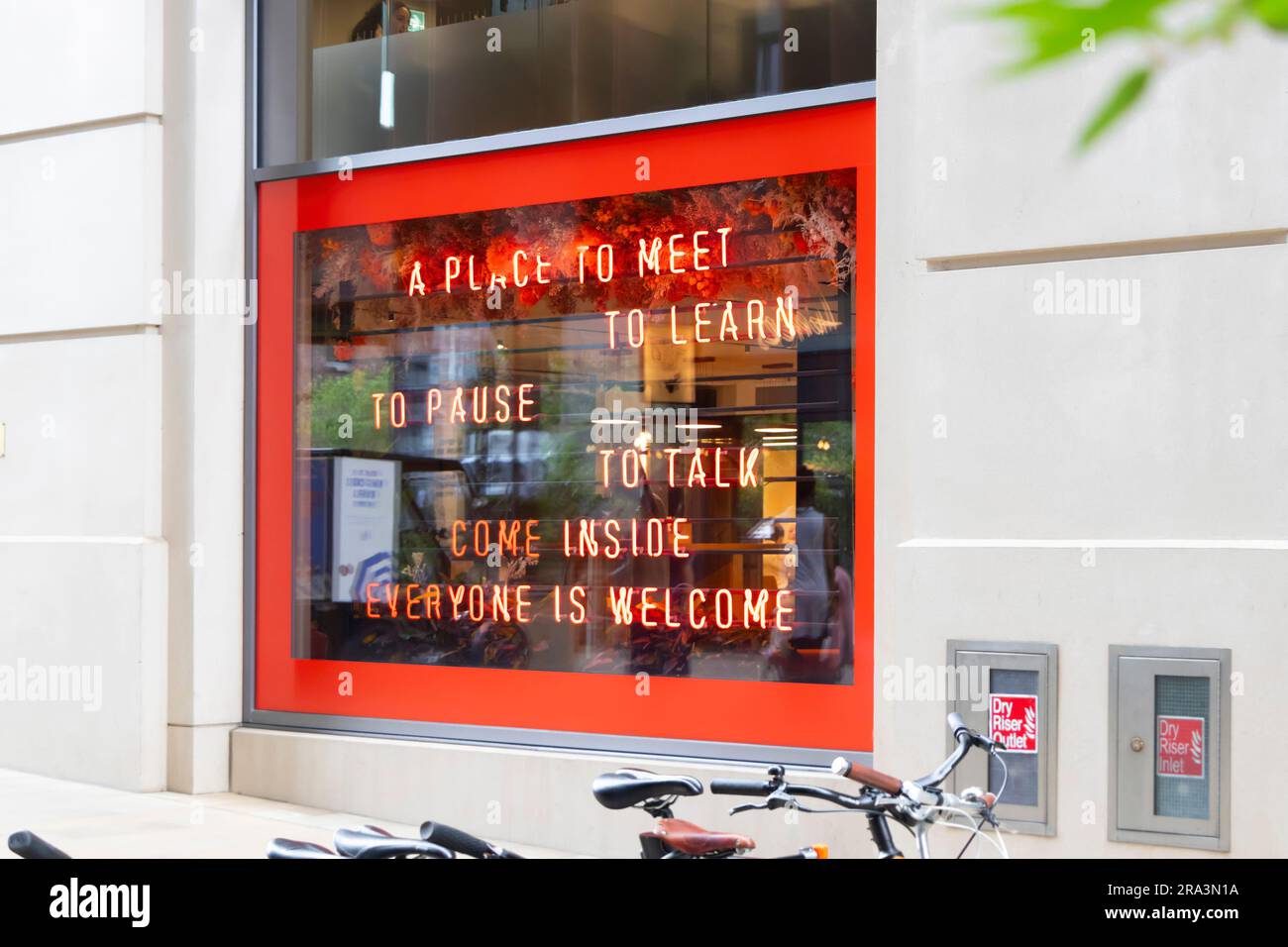 Come in sign hi-res stock photography and images - Alamy
