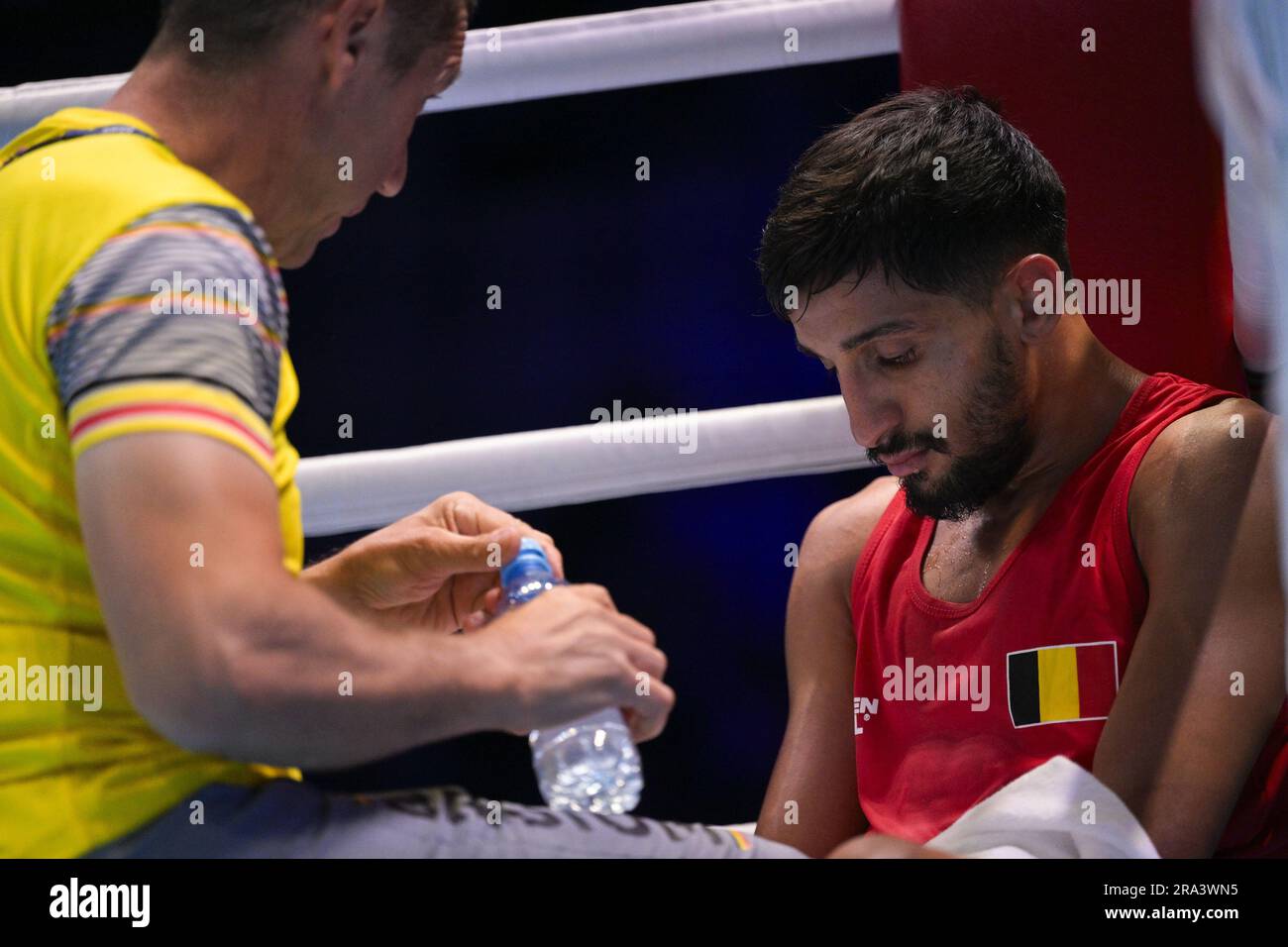 Mens boxe hi-res stock photography and images - Alamy