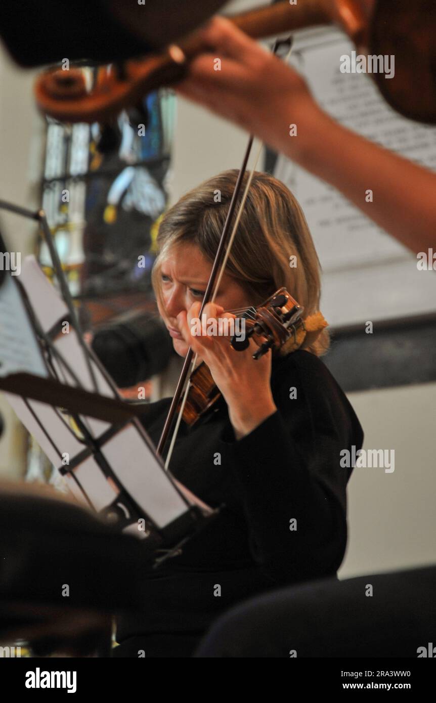Alina Ibragimova, Russian-British violinist Stock Photo - Alamy