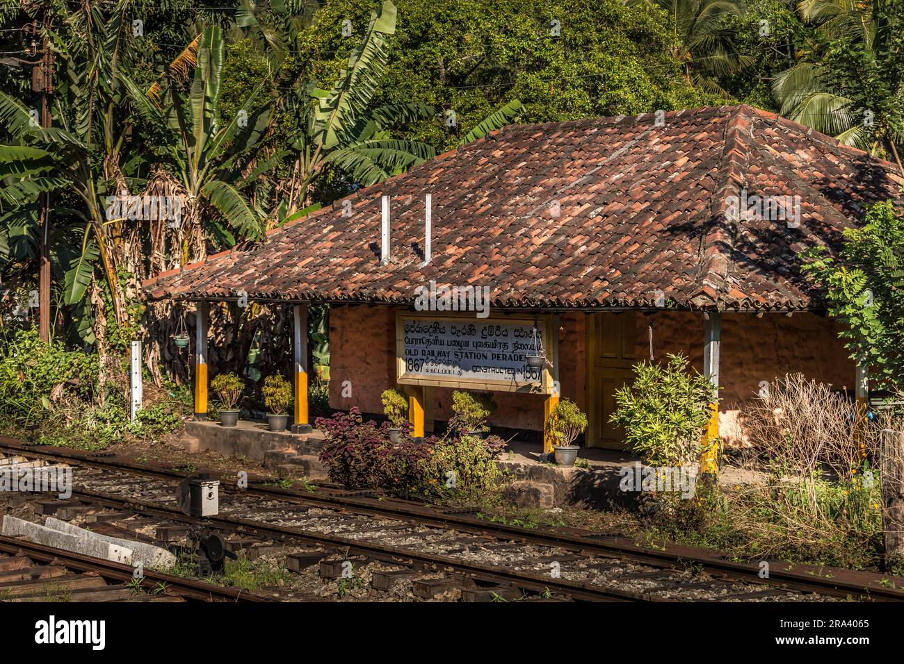 Platformsign hi-res stock photography and images - Alamy