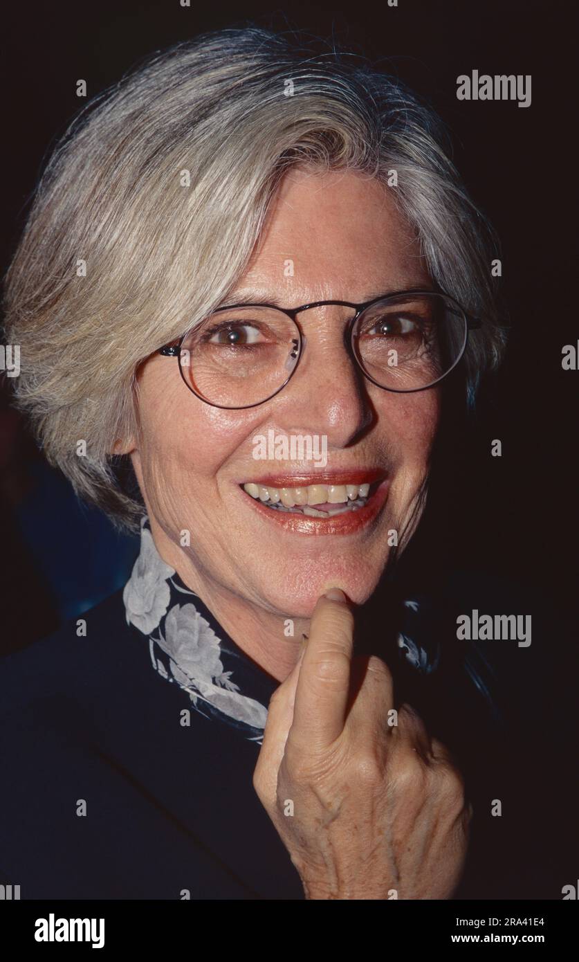 Anne Bancroft attends a performance of "Victor/Victoria" to benefit ...
