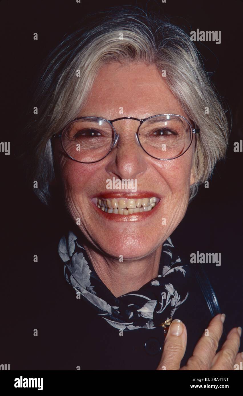 Side Street Victor Victoria