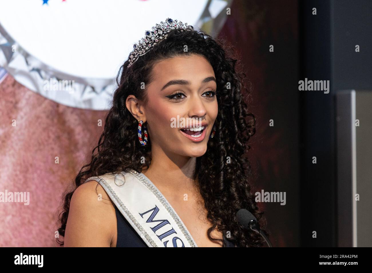Miss Teen USA 2022 Faron Medhi attends ceremonial lighting of Empire ...