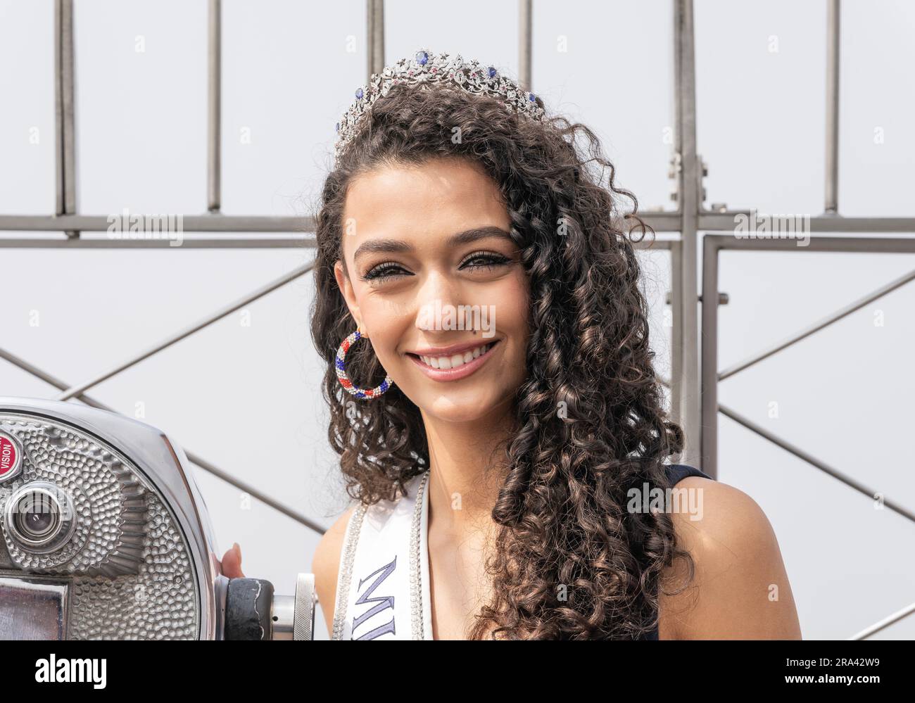 Miss Teen USA 2022 Faron Medhi attends ceremonial lighting of Empire ...