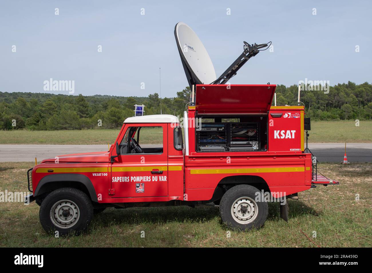 A mobile satellite transmission station used in firefighting by SDIS 83 ...
