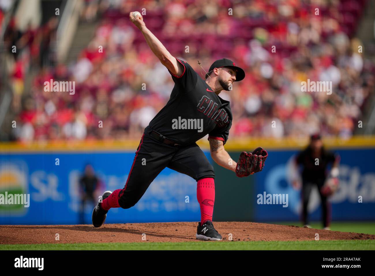 Cincinnati Reds starting pitcher Graham Ashcraft throws during the ...