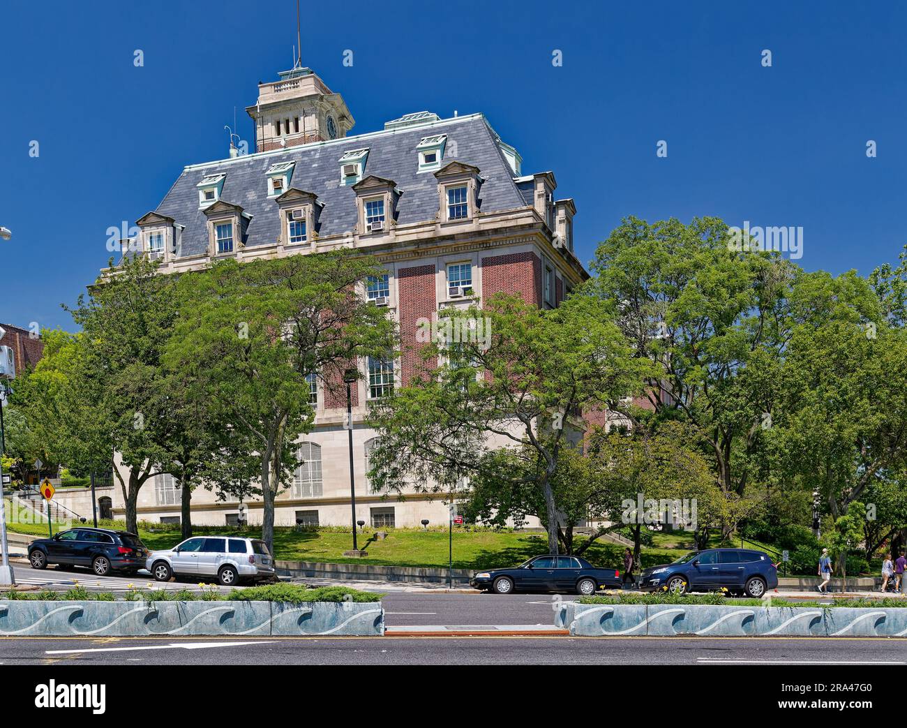Staten Island Borough Hall was built in 1906 on a hill overlooking NY ...