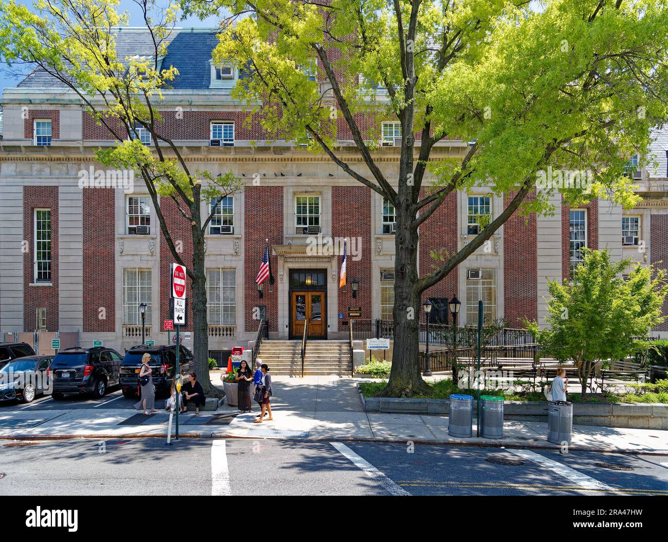Staten Island Borough Hall was built in 1906 on a hill overlooking NY ...