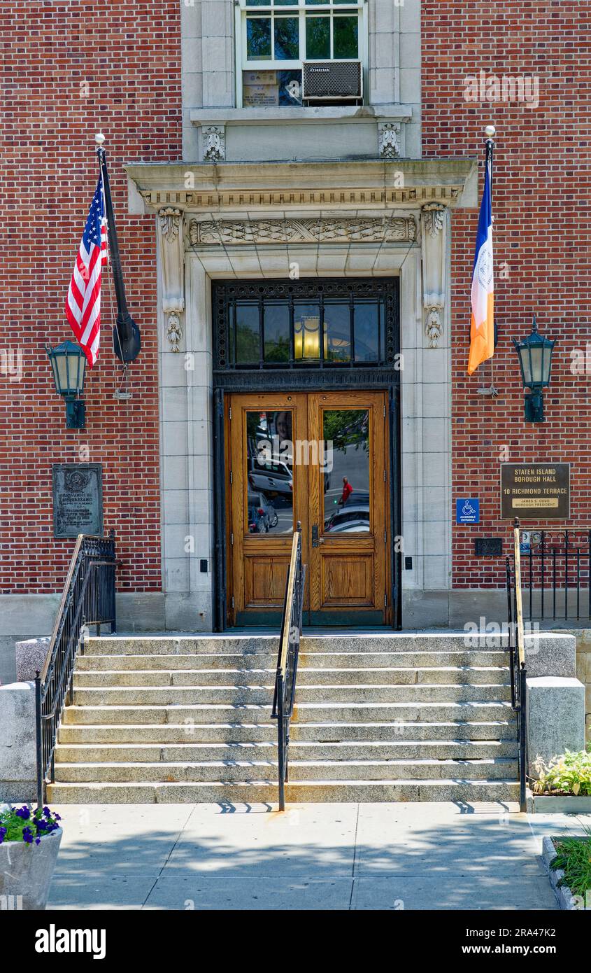 Staten Island Borough Hall was built in 1906 on a hill overlooking NY ...