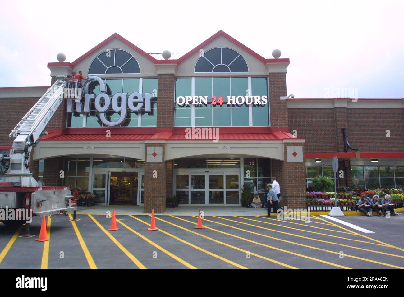 Kroger supermarket hi-res stock photography and images - Alamy