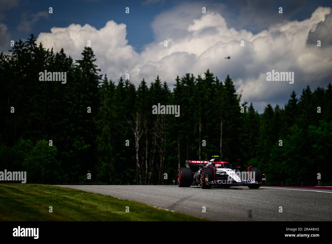 Japanese driver yuki tsunoda hi-res stock photography and images - Alamy