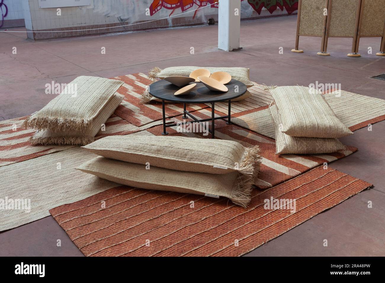 Contemporary craft and design hi-res stock photography and images - Alamy