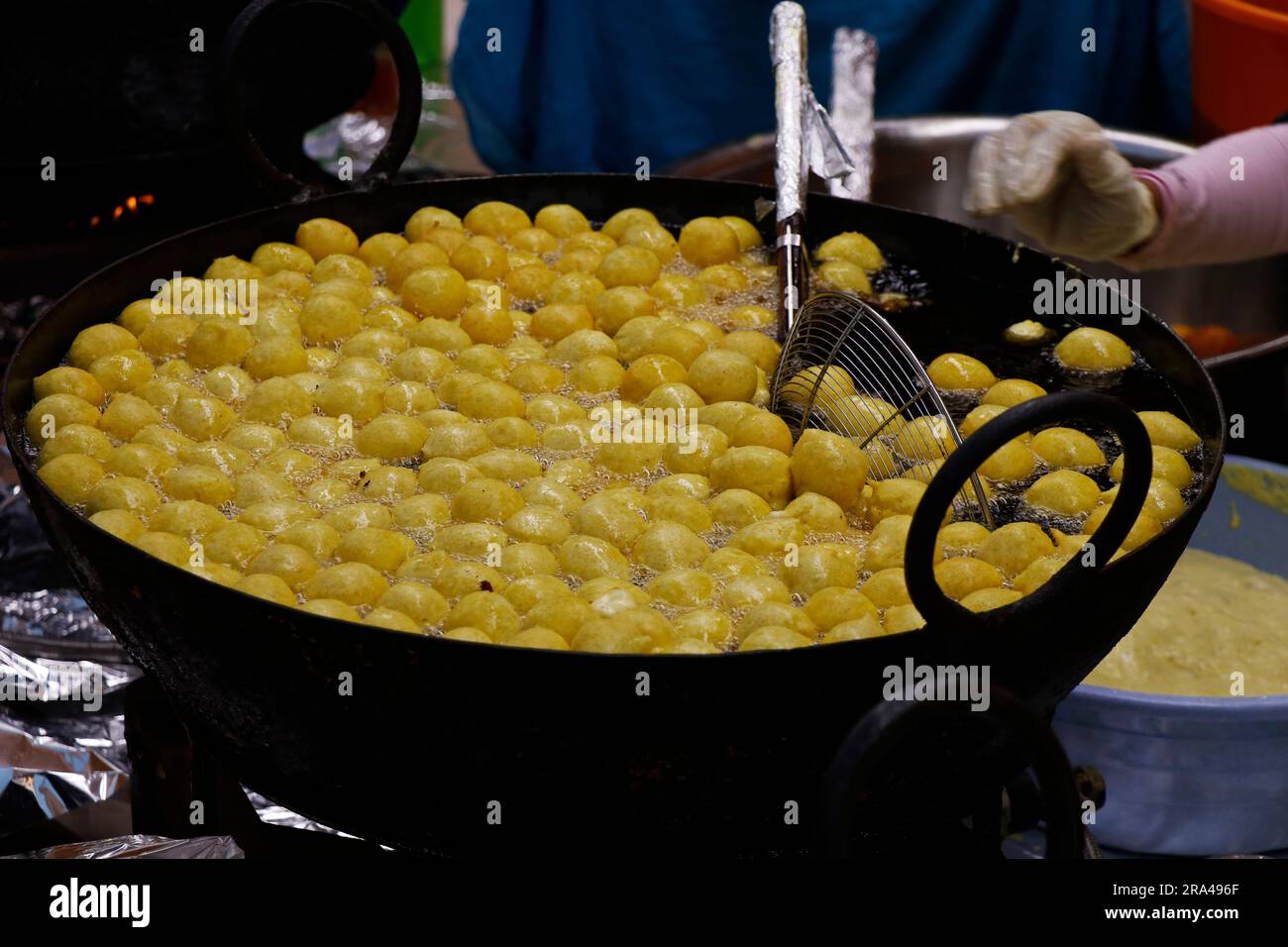 Logma or Lugaimat ( Legaimat ) preparation, one of the most popular ...