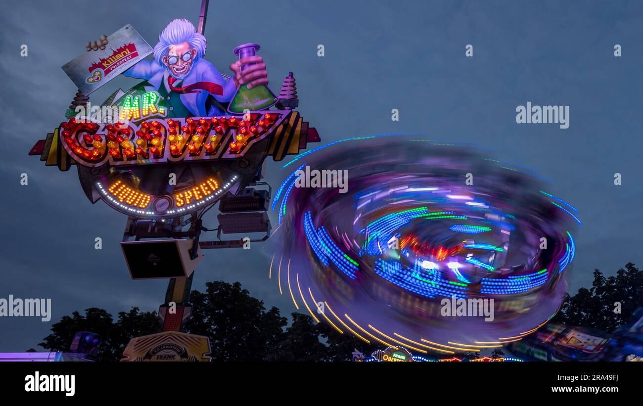 30 June 2023, Bavaria, Würzburg: The ride "Mr. Gravity" is located at ...