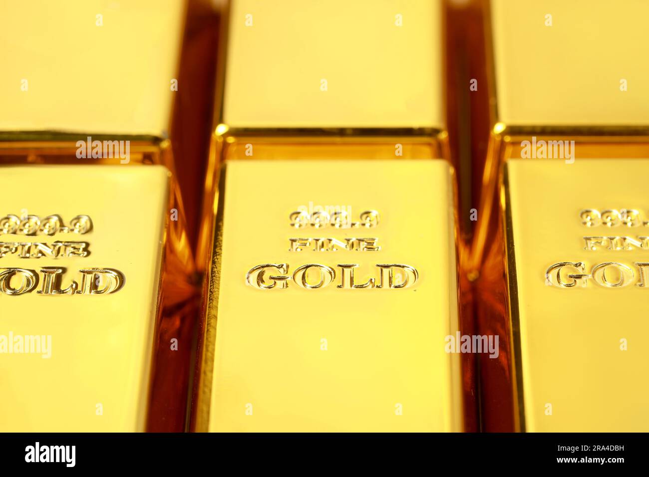 Shiny gold bars hi-res stock photography and images - Alamy