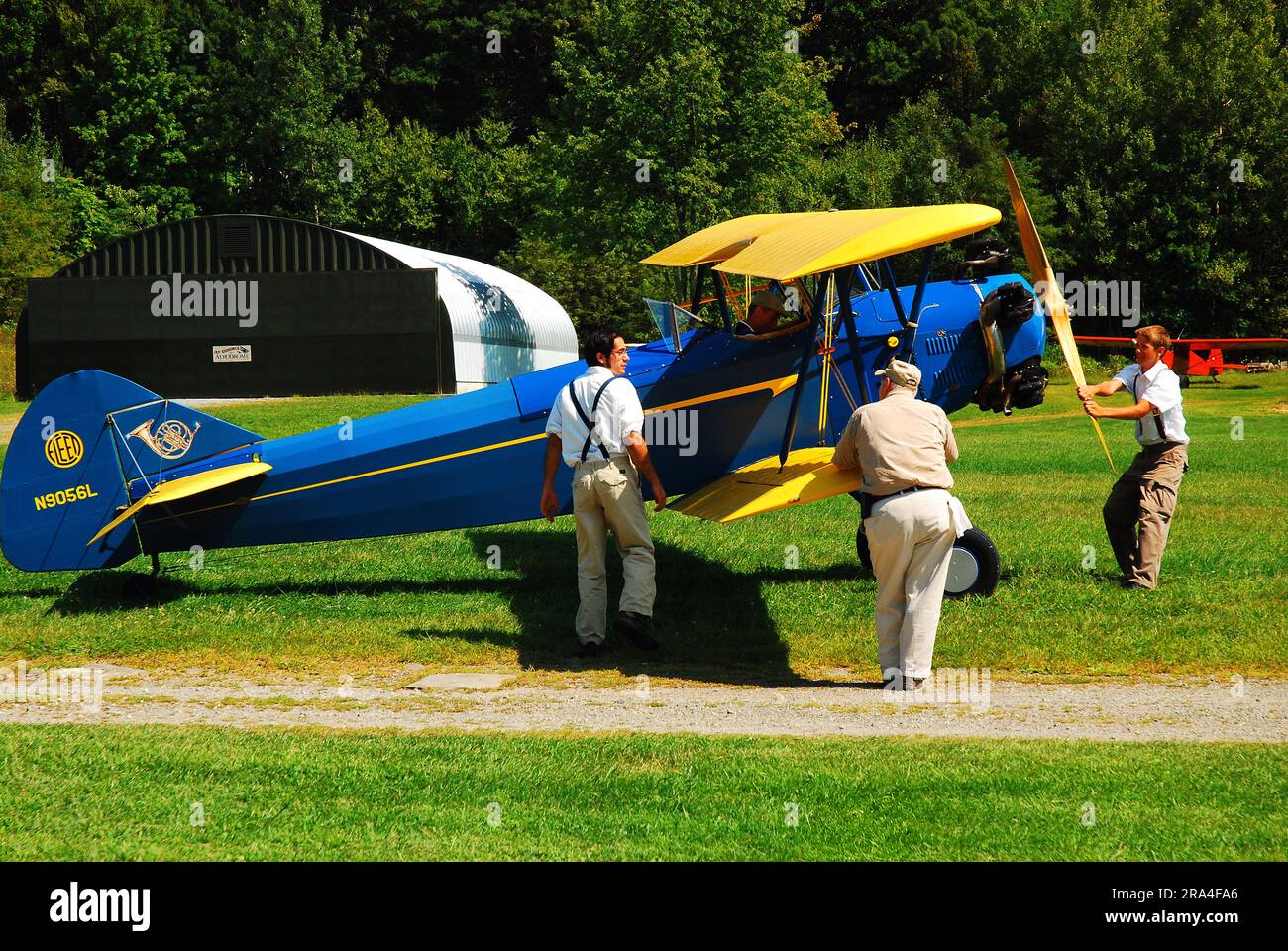 Historic plane with propeller hi-res stock photography and images - Alamy