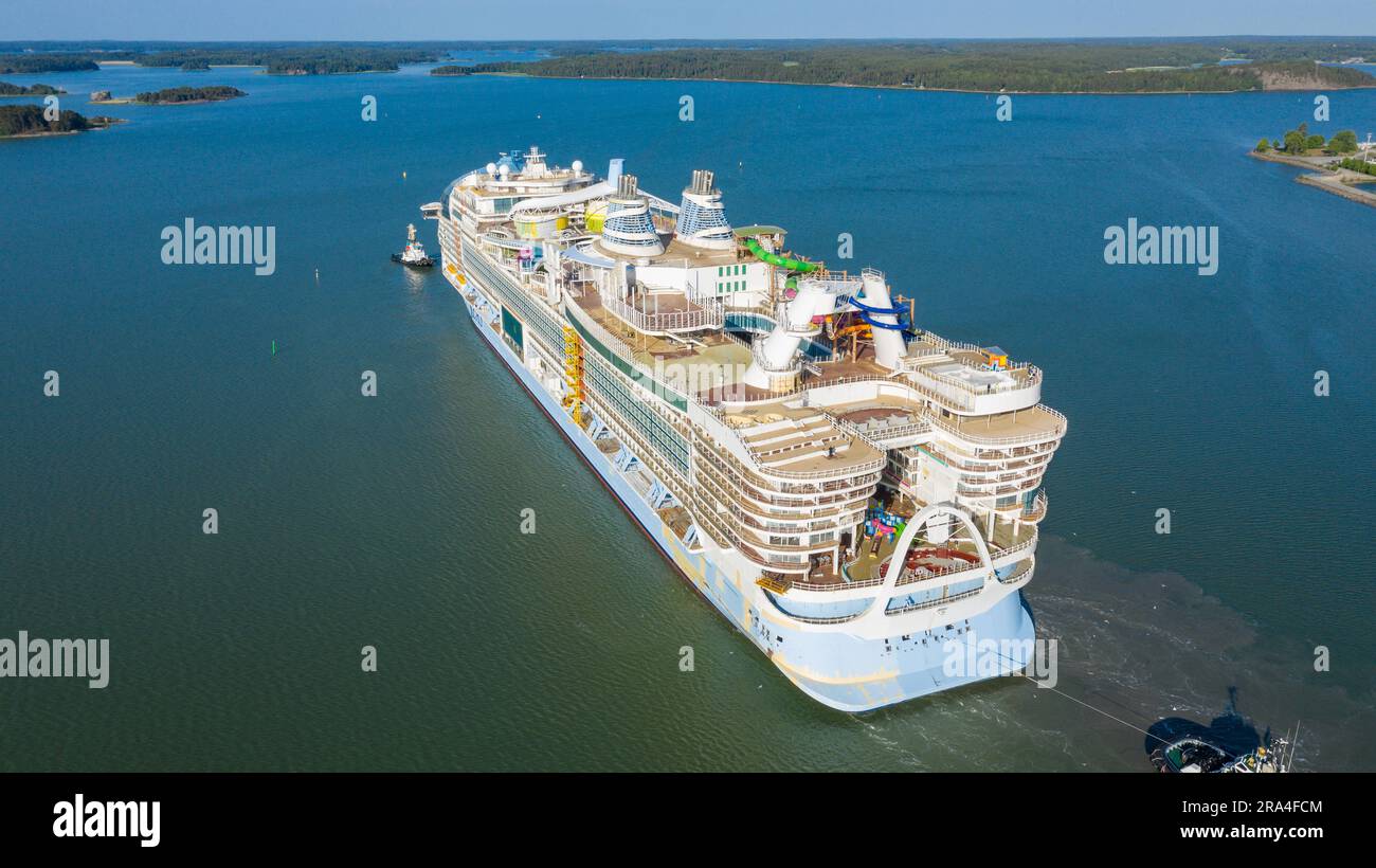 Worlds of fun aerial hi-res stock photography and images - Alamy